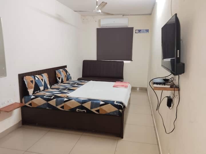 Cozy 1br Escape In City Center - Coimbatore