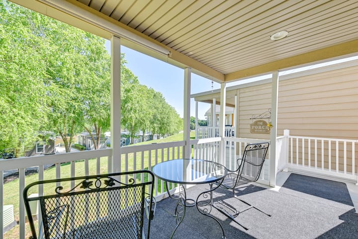 Pool & Lake Access! Sherrills Ford Tiny Home - Denver, NC