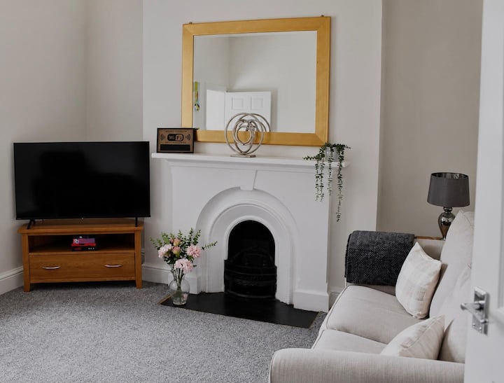 Liverpool Apartment Free Off-street Parking - Guernsey