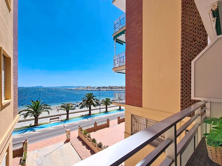 Sea-view Frontline Apartment With Balcony - Pilar de la Horadada