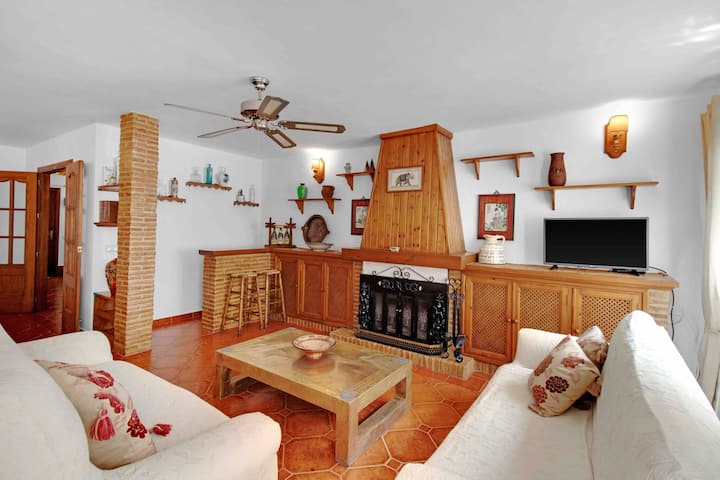 Andalusian Themed Duplex With A Pleasant Terrace - Benahavís