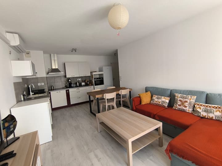 Joli Appartement Dans Résidence Avec Jardin 4 Pers - Avignon