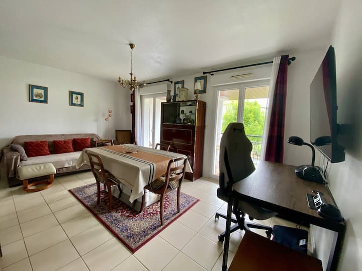 Appartement Avec Terrasse Et Parking - 2 Pers. - Cambo-les-Bains