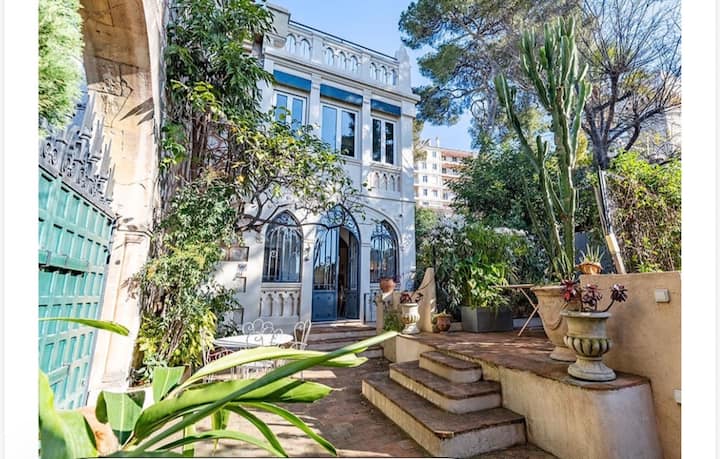 Historic Rooftop Villa- Sea Views & Largeterrace. - Nice