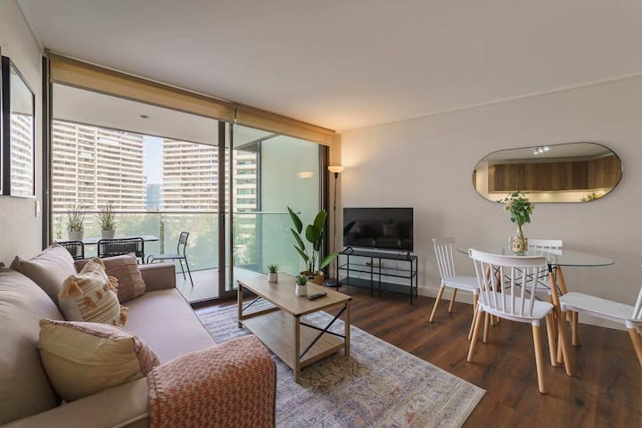 Exclusive Apt: Balcony, Pool, And Free Parking! - Las Condes