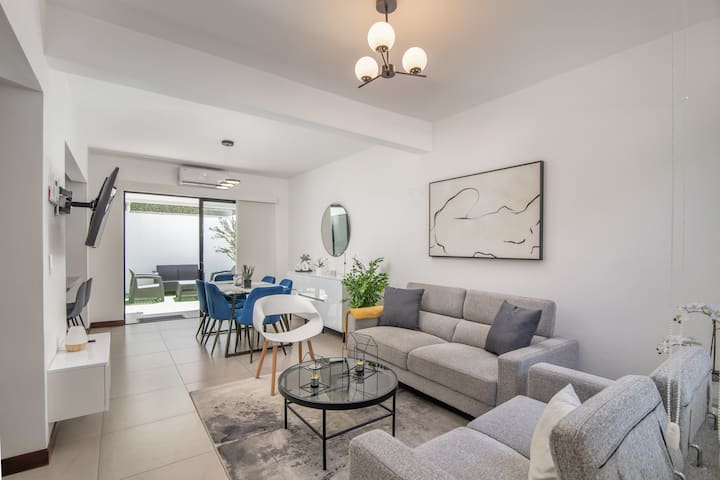 Family Retreat Near Airport | 3br, Ac, 2 Parking - 聖荷西