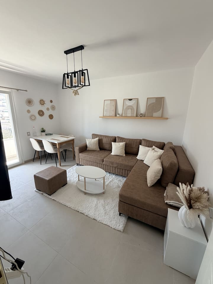 Apartament In Center High Capacity - Golem Albania - Albania