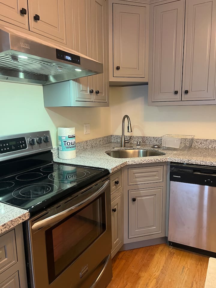 357b 1bed/1bth Downtwn Modern Granite Kitchen Ac - Redwood City, CA