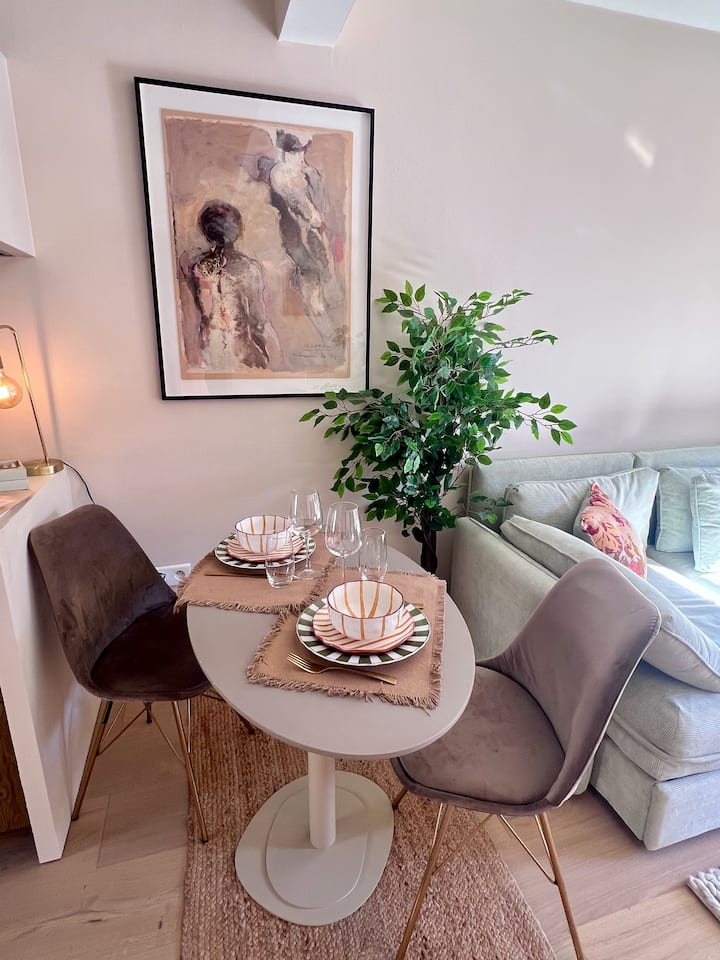Appartement Avec Parking, 2 Pièces, à Saint-tropez - Saint-Tropez