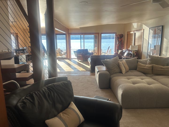 Paradise On Payette! Private Dock, Hot Tub, Sauna - McCall, ID