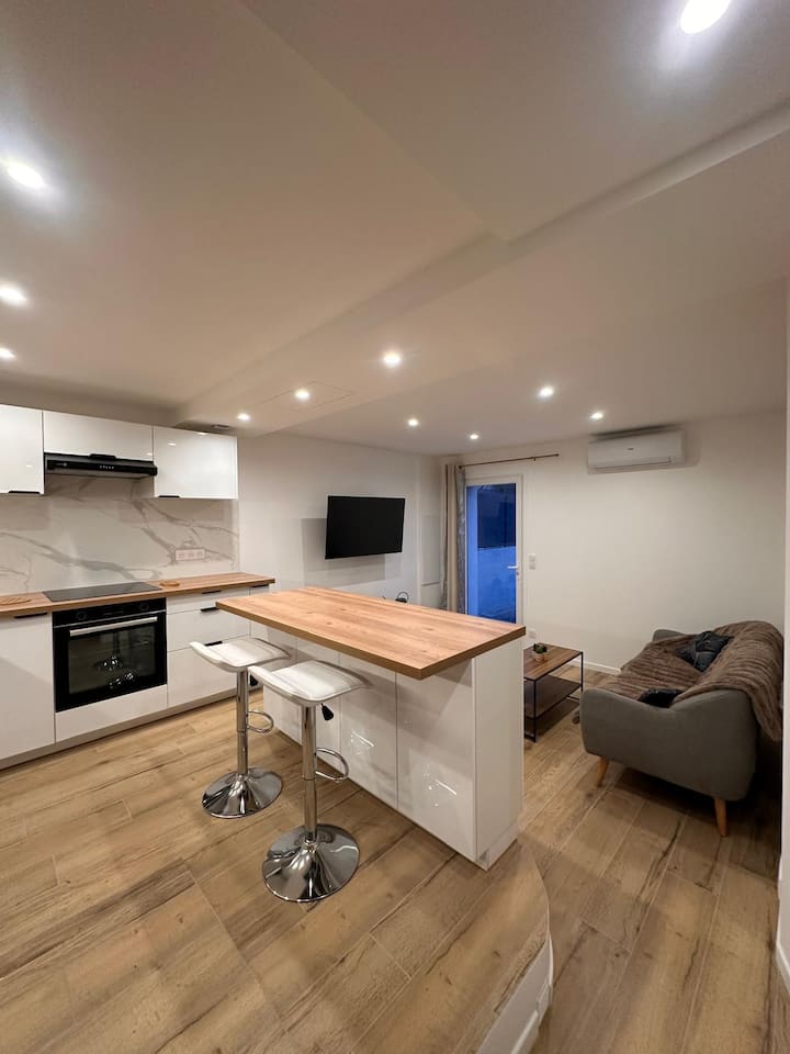 Appartement Confort Et éQuipé, Bonheur Garanti. - Cannes
