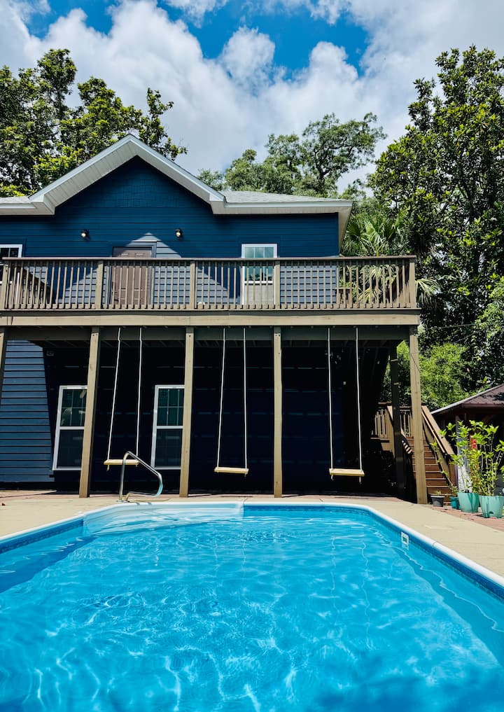 Luxury Studio | Saltwater Pool | Steps To Downtown - Pensacola, FL