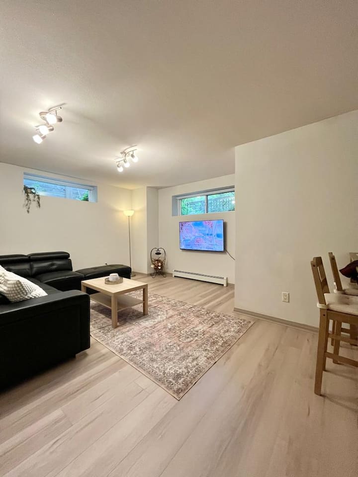 2br Suite, Private, Family Friendly, Edgemont - ウェストバンクーバー