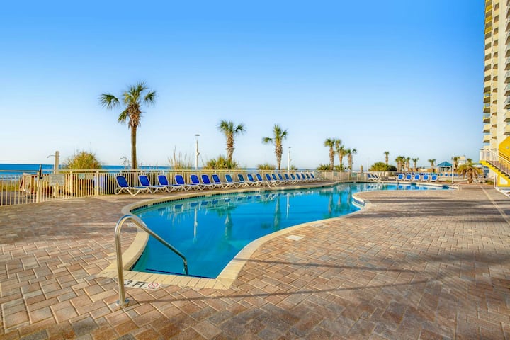 Bay Watch 1919: 1br Oceanfront | Balcony - Cherry Grove Beach, North Myrtle Beach