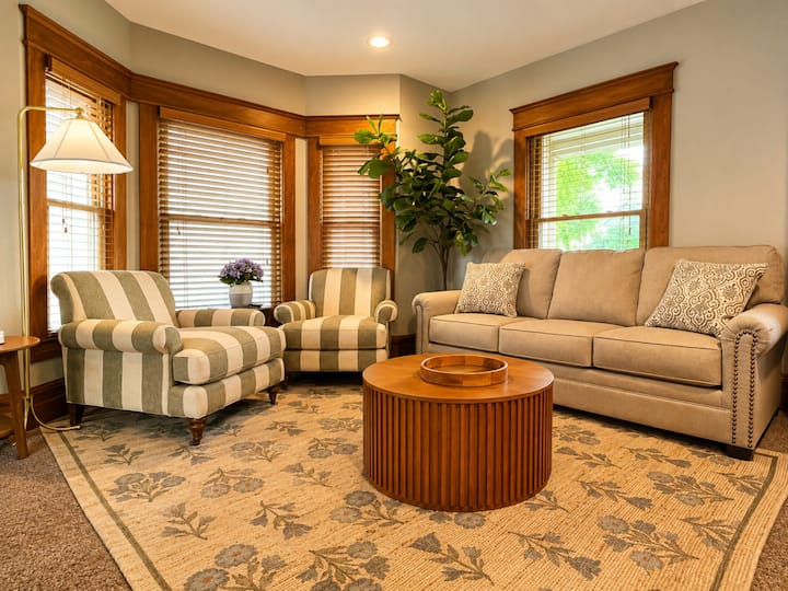 Aurora Cottage|game Shed & Yard 2br Downtown|grill - Traverse City
