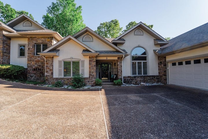 Fairway View On Isabella Golf Course - Hot Springs Village, AR
