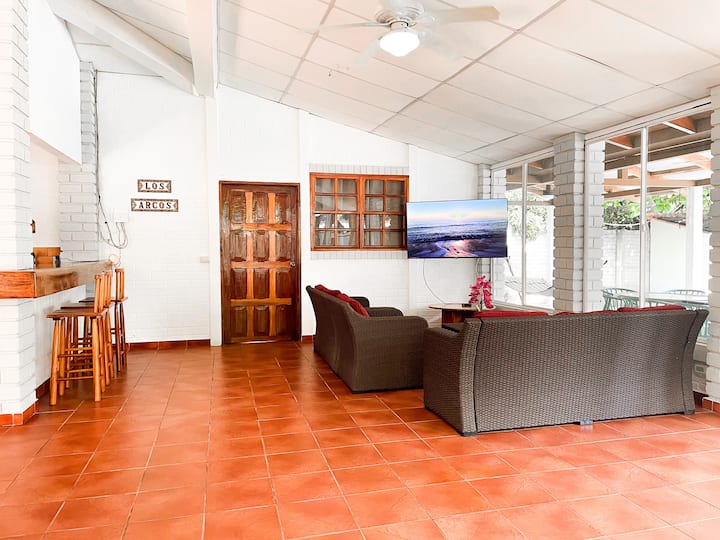 Los Arcos | Private Pool, Bbq, Beach & Wifi - El Salvador