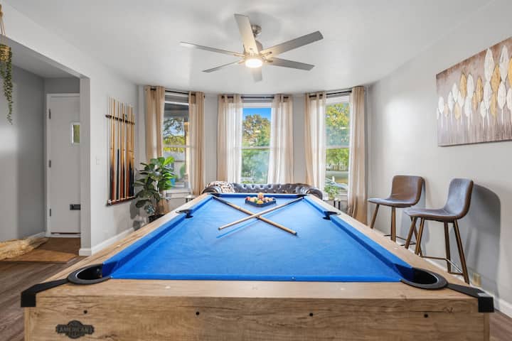 Downtown Wine Country Hangout W/ Pool Table & Bbq! - Santa Rosa, CA