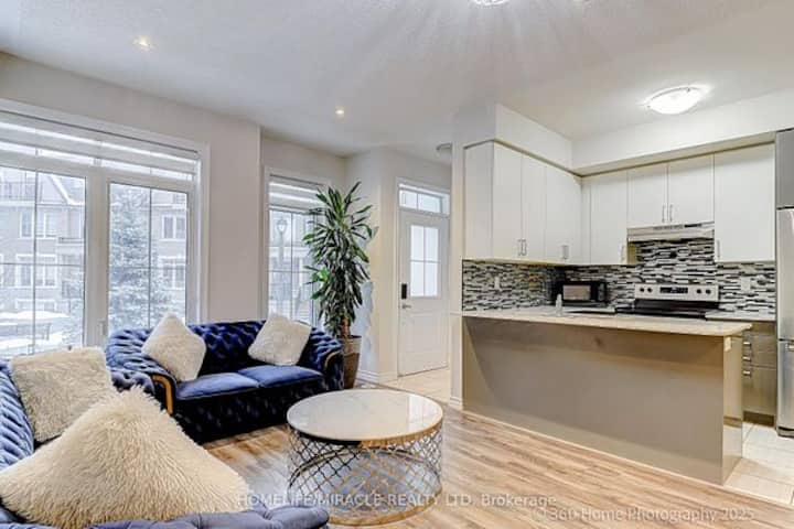 Spacious 3br Townhouse Near Canadas Wonderland - Vaughan