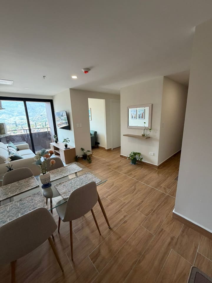 2 Bedroom, 2 Bathrooms, Atlas Building - Tegucigalpa