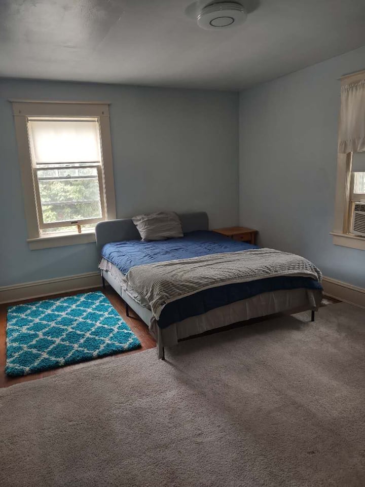 Room For Rent Forrest #4 - Hampton, VA