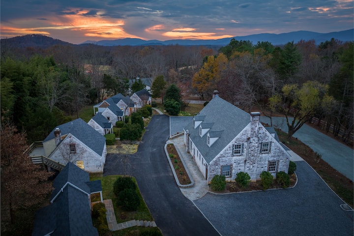 Ivy Cottages | 5 Private Cottages Retreat - Crozet, VA