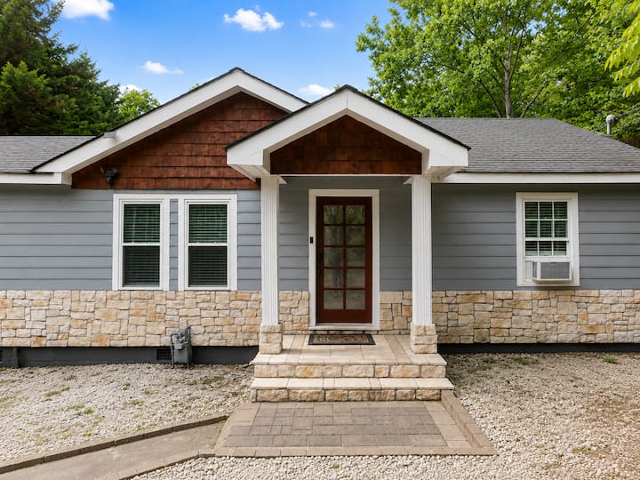 Stephens Street Retreat - Smyrna, GA