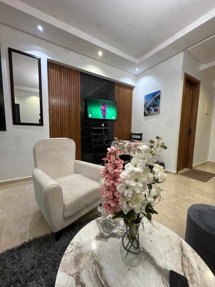Comfort First. Couples Warmly Welcome. - Casablanca