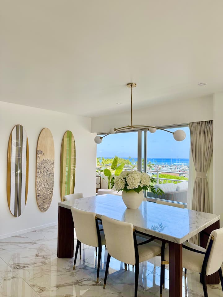 2-bedroom 2-bathroom Panoramic Ocean View Home - Honolulu, HI