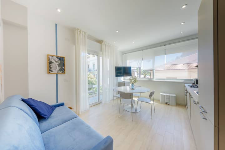 Brezza Apartment, First Floor, Roseto - Roseto degli Abruzzi