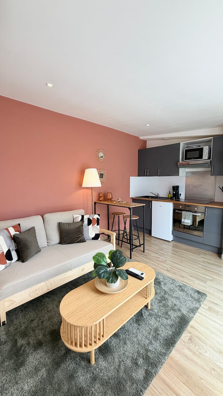 Maisonnette Climatisé Proche Centre-ville - Villenave-d'Ornon