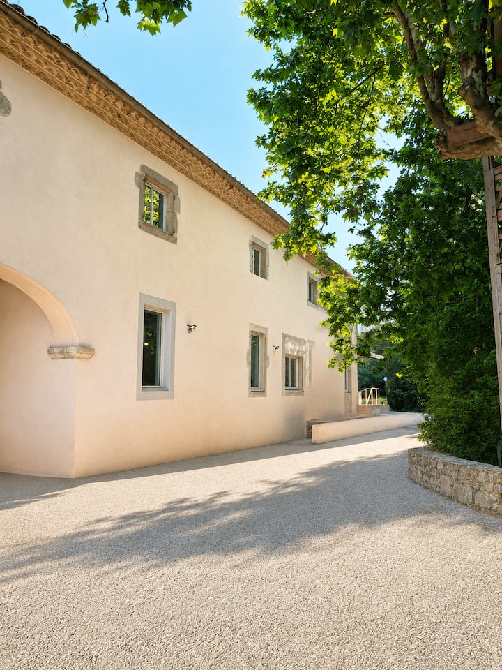 Gîte Acanthe Grande Capacité 34 Personnes - Barjac