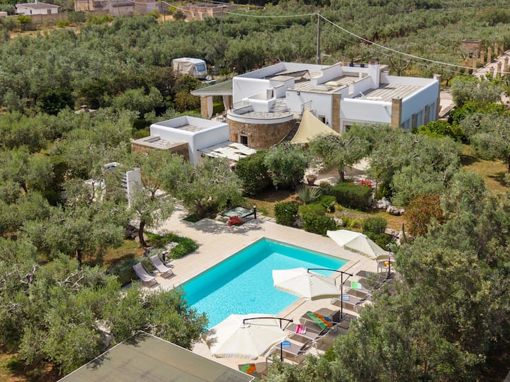 Superbe Villa De Plage Avec Piscine Et Jardin - Ugento