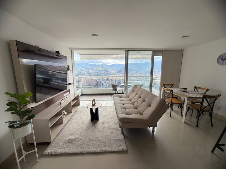 Comfort & Skyline | 10mn Provenza, Pool, Gym & Ac - コロンビー メデジン