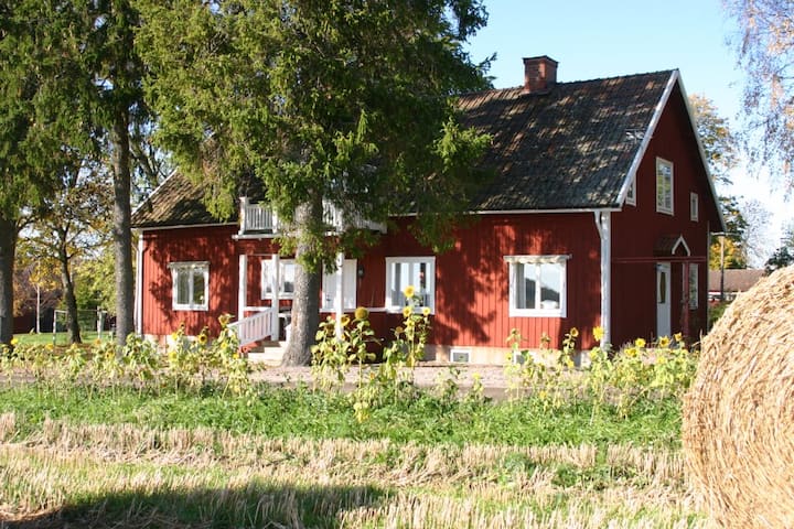 Bror August På Kroksta Gård Lantligt Boende - Uppsala