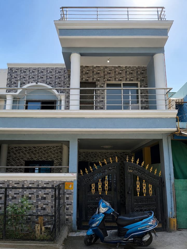Premium Cozy Room For Short & Long Stay - Bhopal