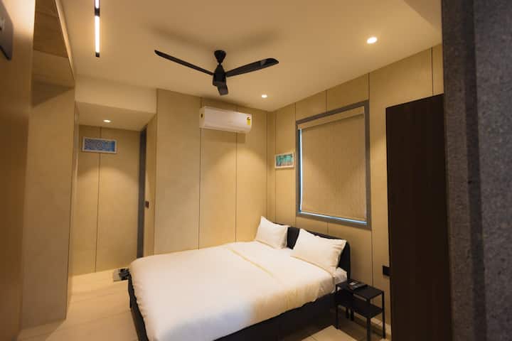 Pearl Skyline | Studio Apartment | Cozy & Quite - Surat