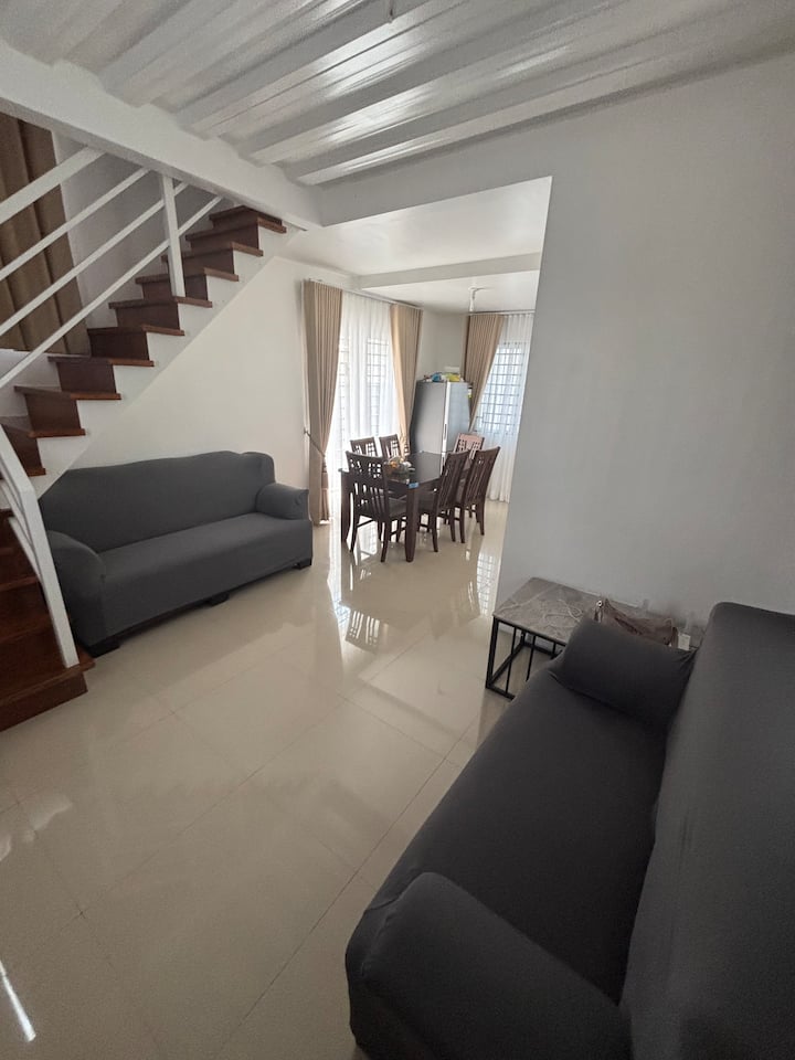 Arellano’s Residence - Taal