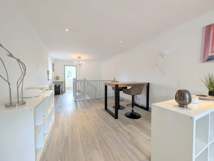 Park Crescent, Southport - Sleeps 4 - Southport