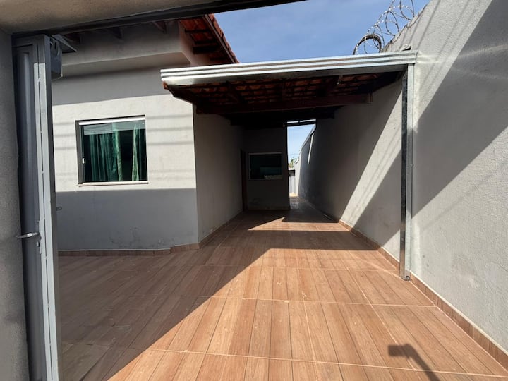 Casa Grande P Empresas 8 Pessoas No Santa Mônica - Uberlândia