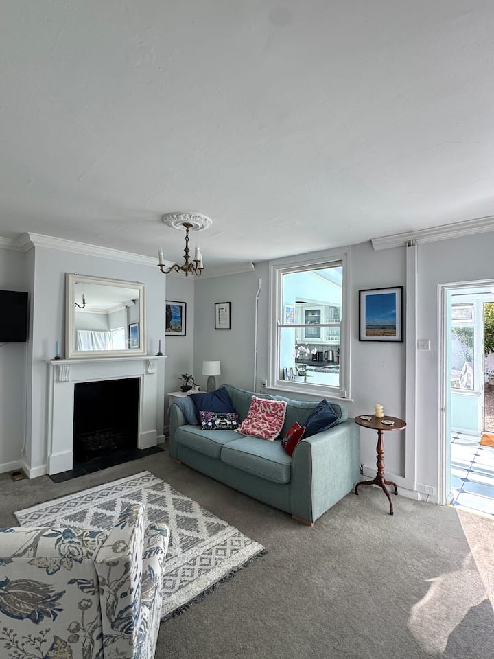 Lovely Home In Cheltenham - Gloucestershire