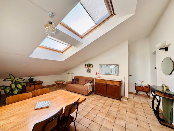 Lunattico 48 Central Station - Naples