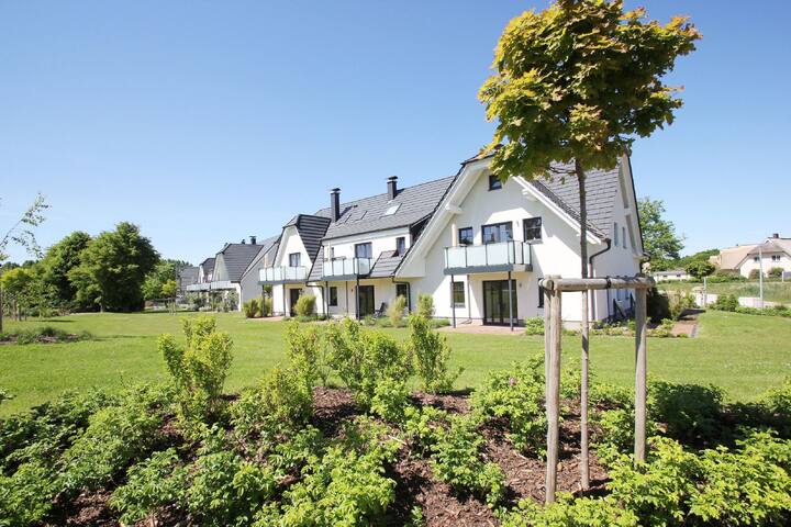 Rex Rugia Fewo28-4: Strandnah,terrasse,sauna,pool - Thiessow