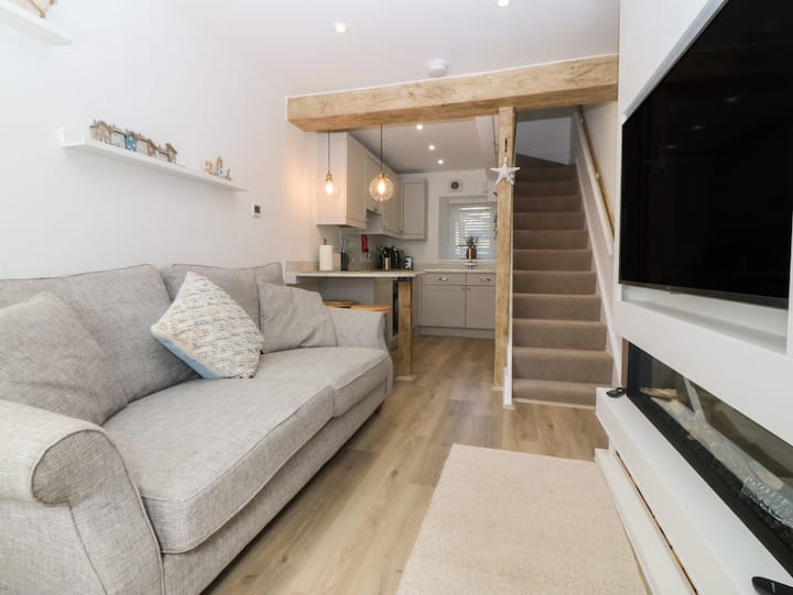 61a High Street - Criccieth