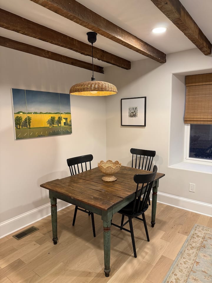 Irish Rose Cottage, Free Parking, Near Main Street - Chestnut Hill, PA