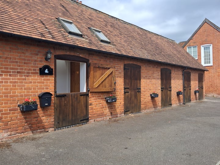 Charm And Character With Excellent Transport Links - Reading