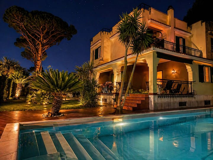 Sole Di Amore-pool Big Priv, Beach 1km 
 Rome 39km - Anzio
