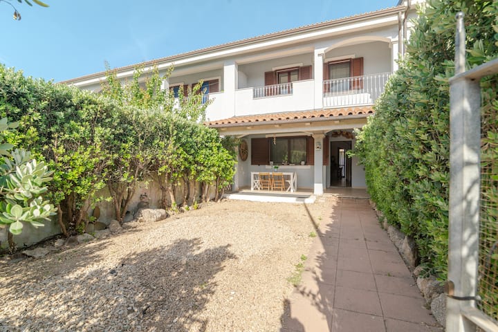 Villetta A Schiera Pesaro House - Santa Teresa Gallura