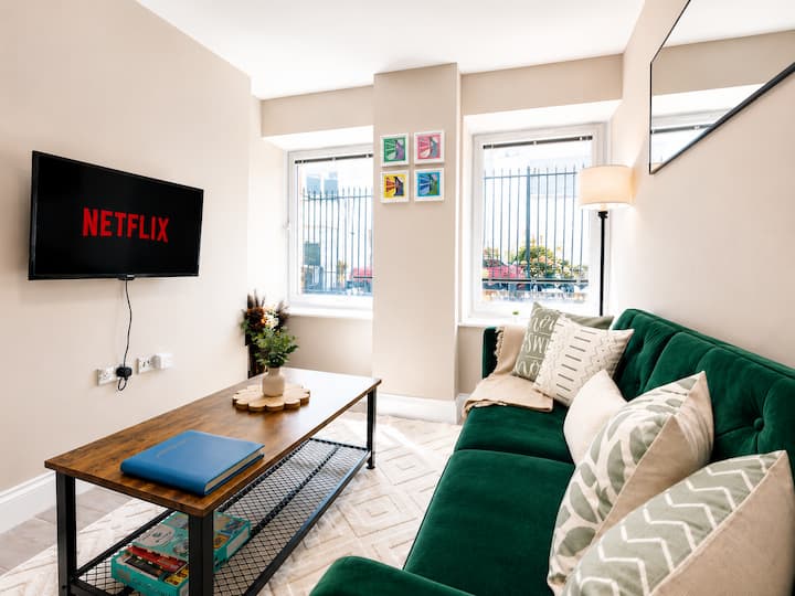 Brighton Beach 1-bed Apartment | Lanes | Sleeps 3 - Brighton and Hove