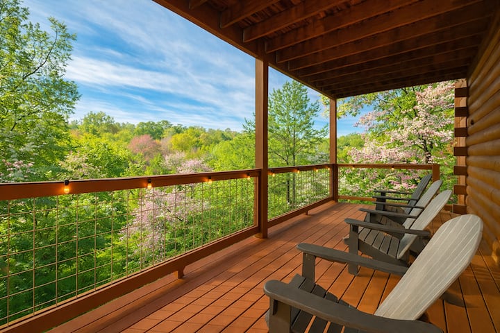 Sleeps 24, Indoor Pool, Theater, Hot Tub, Views - Pigeon Forge, TN